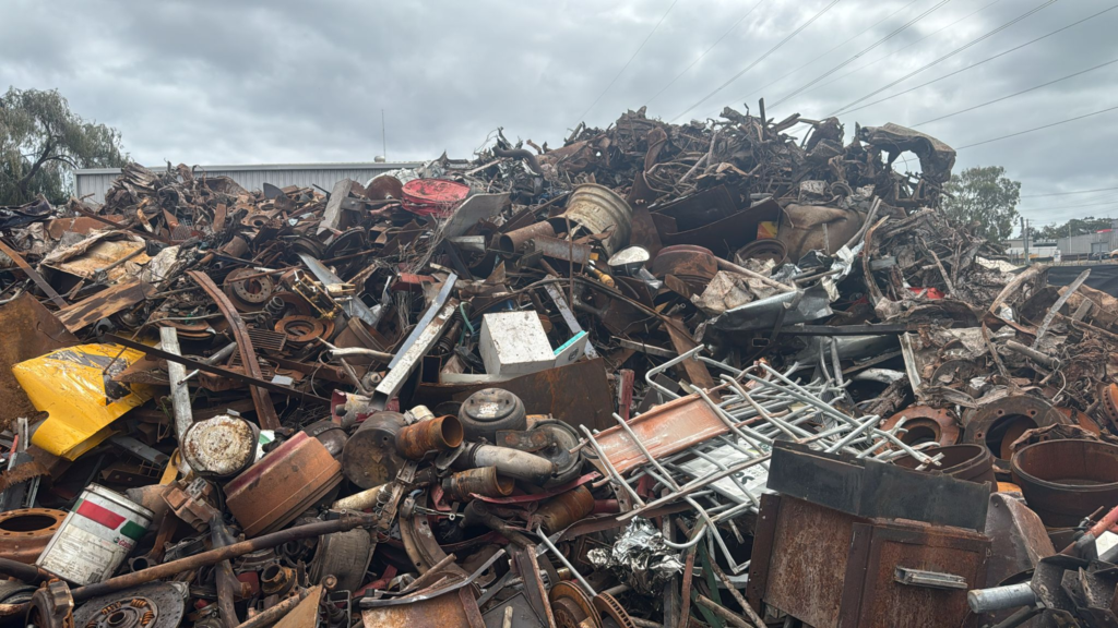 Cash For Scrap in Rockingham, Kwinana Beach, Hope Valley | Starlight Metals
